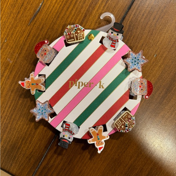 Piper K | Accessories | New Piper K Christmas Holiday Small Claw Hair ...